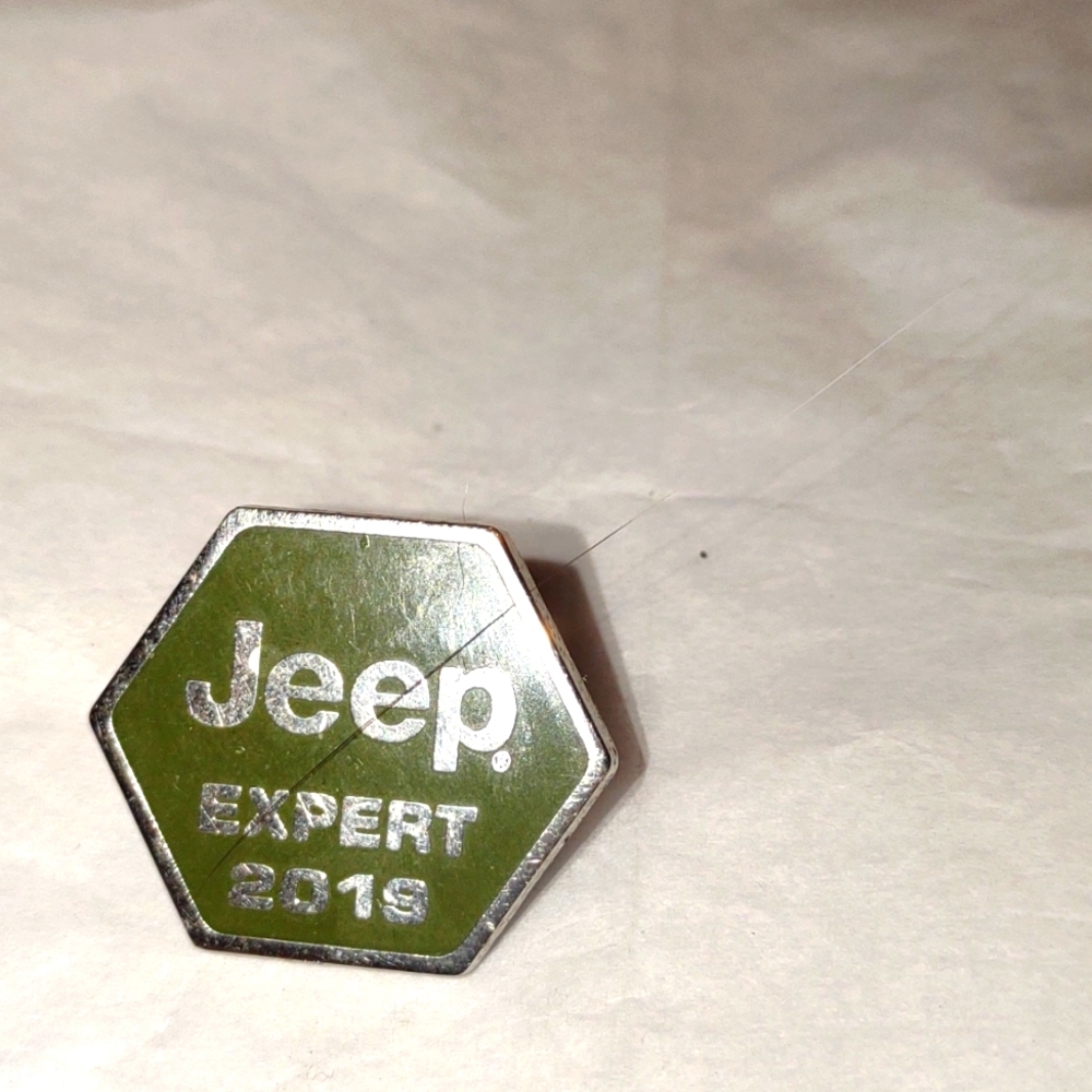 Vintage Jeep Expert Service Pin Award - Gem